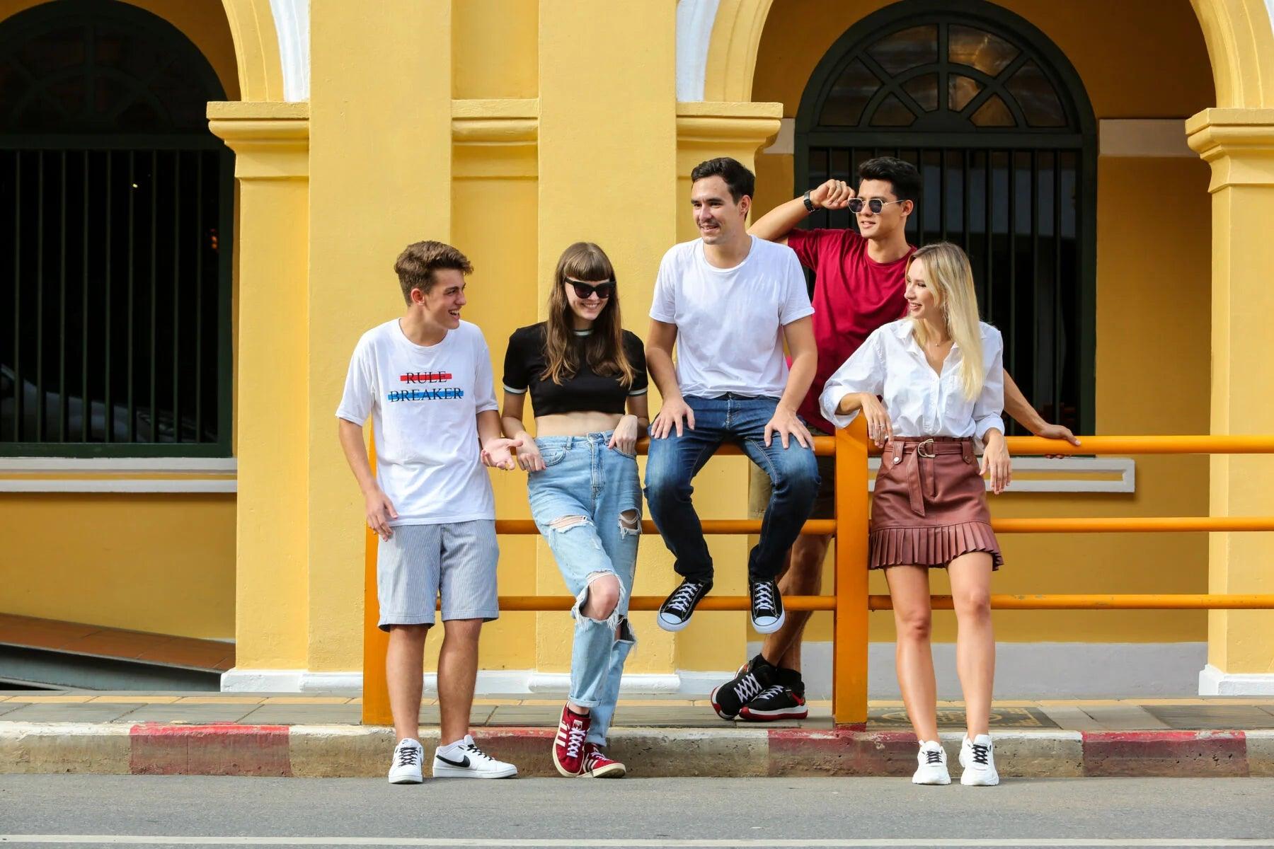 Snap, Lock & Rock: Laceez Brings No-Tie Cool to Millennials & Gen Z